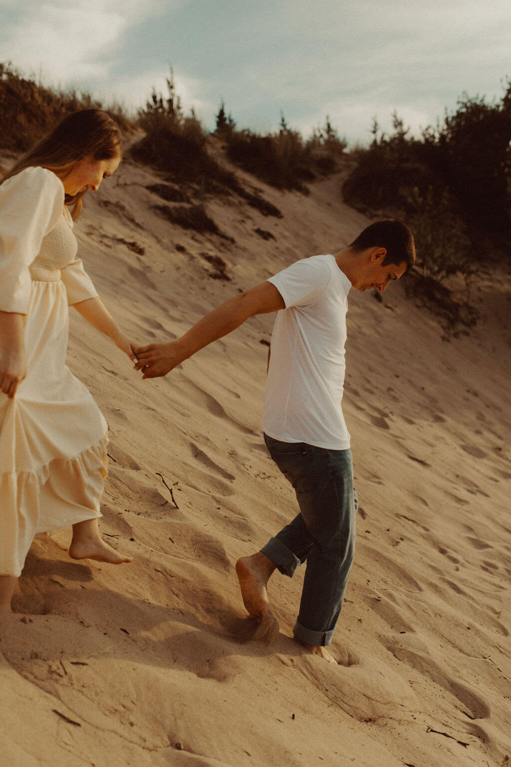 Grand Bend Sand Dunes Engagement Session - Kristen Elizabeth